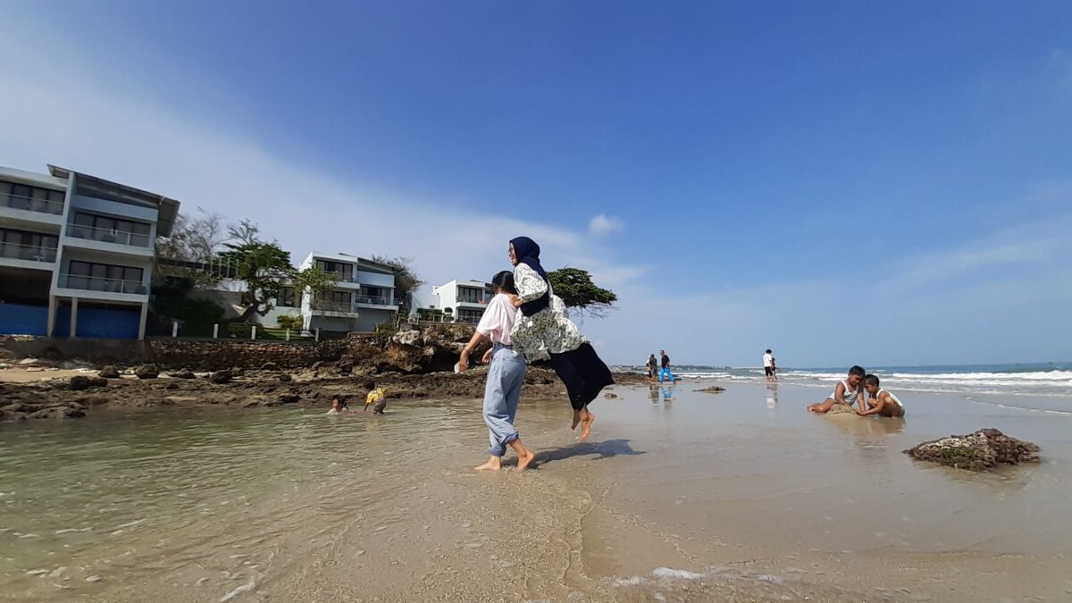 Serasa Bali, Tanjung kodok beach resort Lamongan, Review+Foto - TOPWISATA