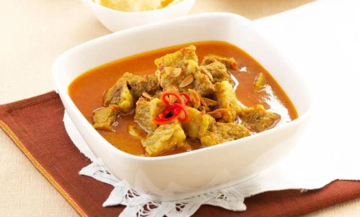 Resep Kari Daging Sapi Pekat Gurih dan Berbumbu - TOPWISATA